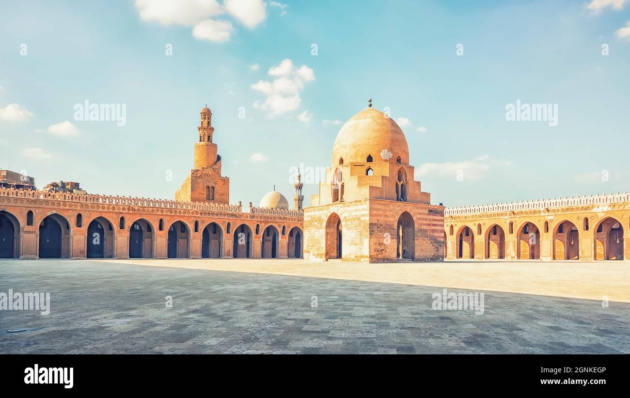 Cairo islamic mosque egypt hi-res stock photography and images - Alamy
