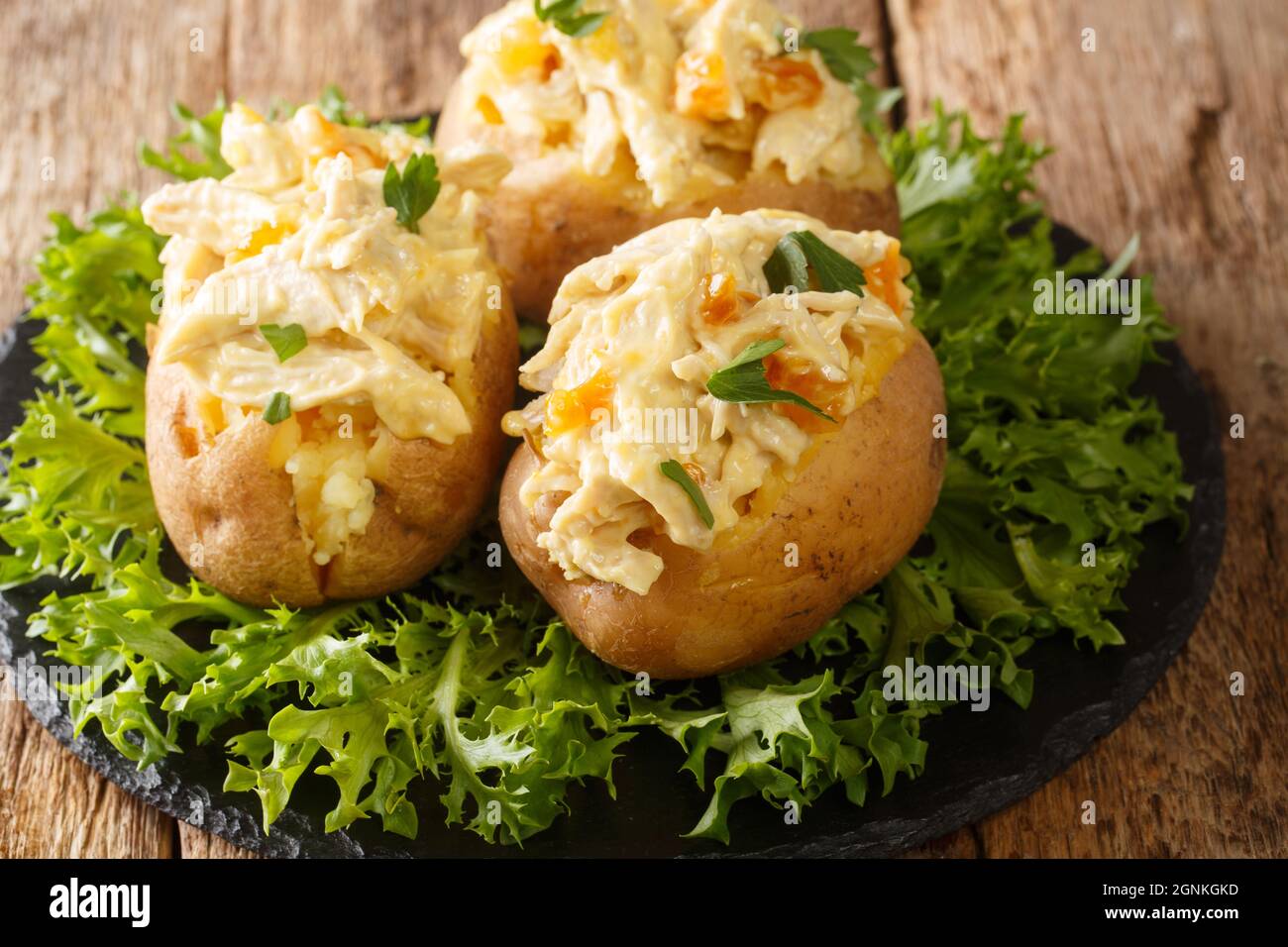Coronation chicken potato hi-res stock photography and images - Alamy