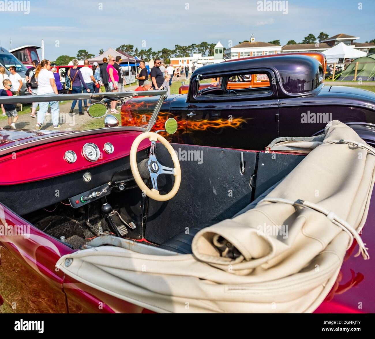 Hot rod van hi-res stock photography and images - Alamy
