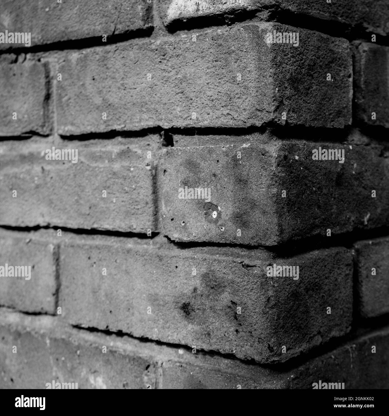 Brickwork symmetry hi-res stock photography and images - Alamy