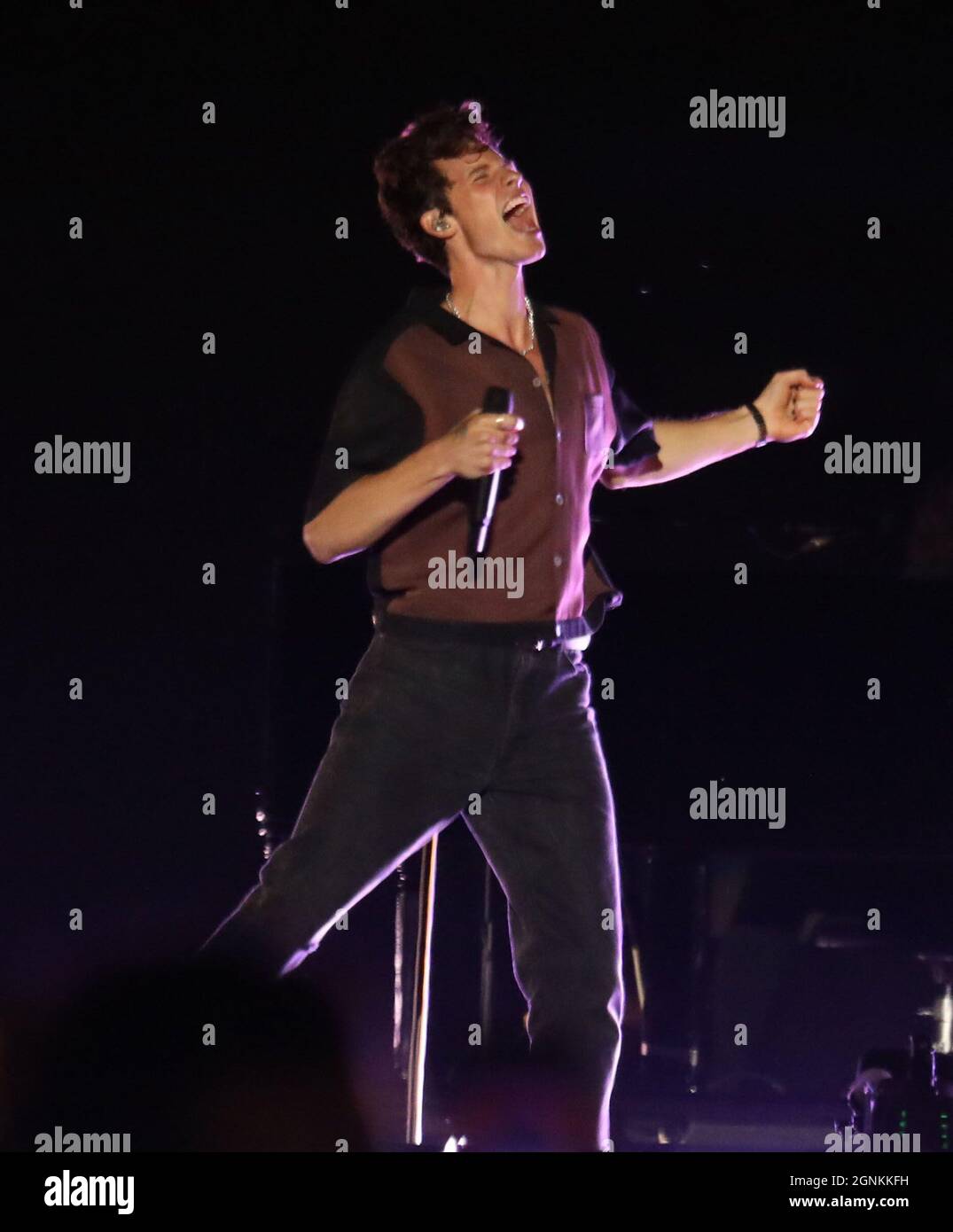 Shawn mendes 2021 hi-res stock photography and images - Alamy