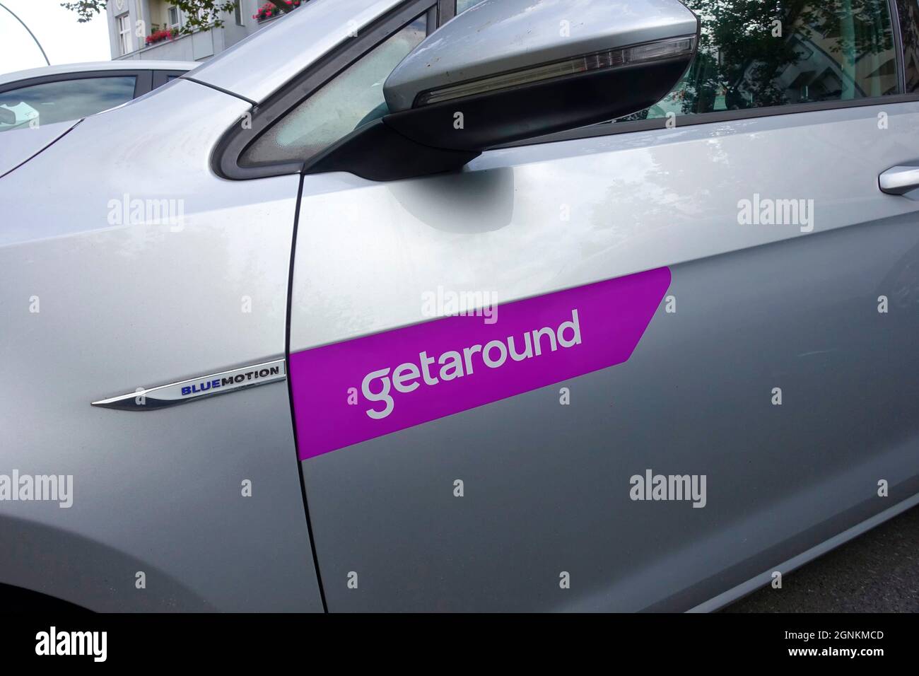 Logo getaround hi-res stock photography and images - Alamy