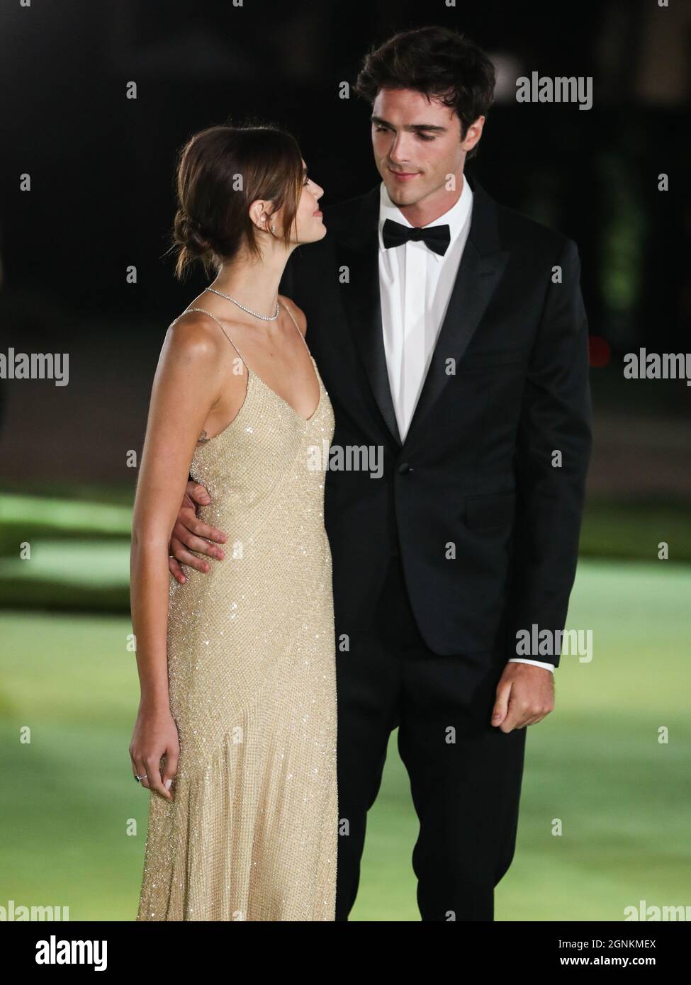 LOS ANGELES, CALIFORNIA, USA - SEPTEMBER 25: Model Kaia Gerber wearing ...