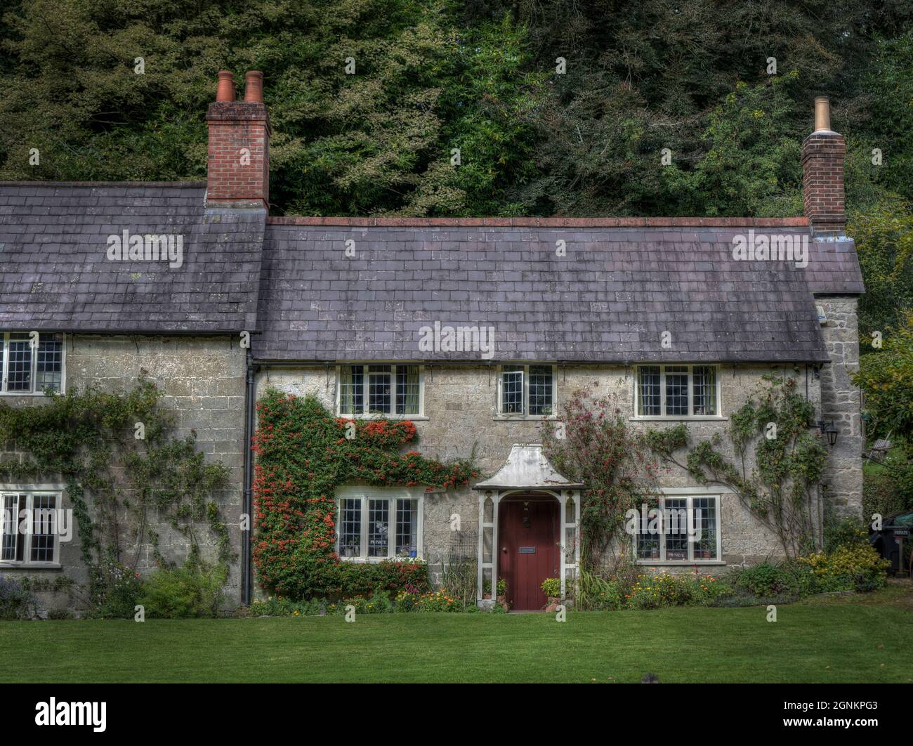 Country Cottage, Stourhead Stock Photo - Alamy