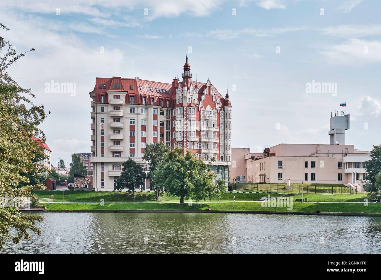 Pre war architecture hi-res stock photography and images - Alamy