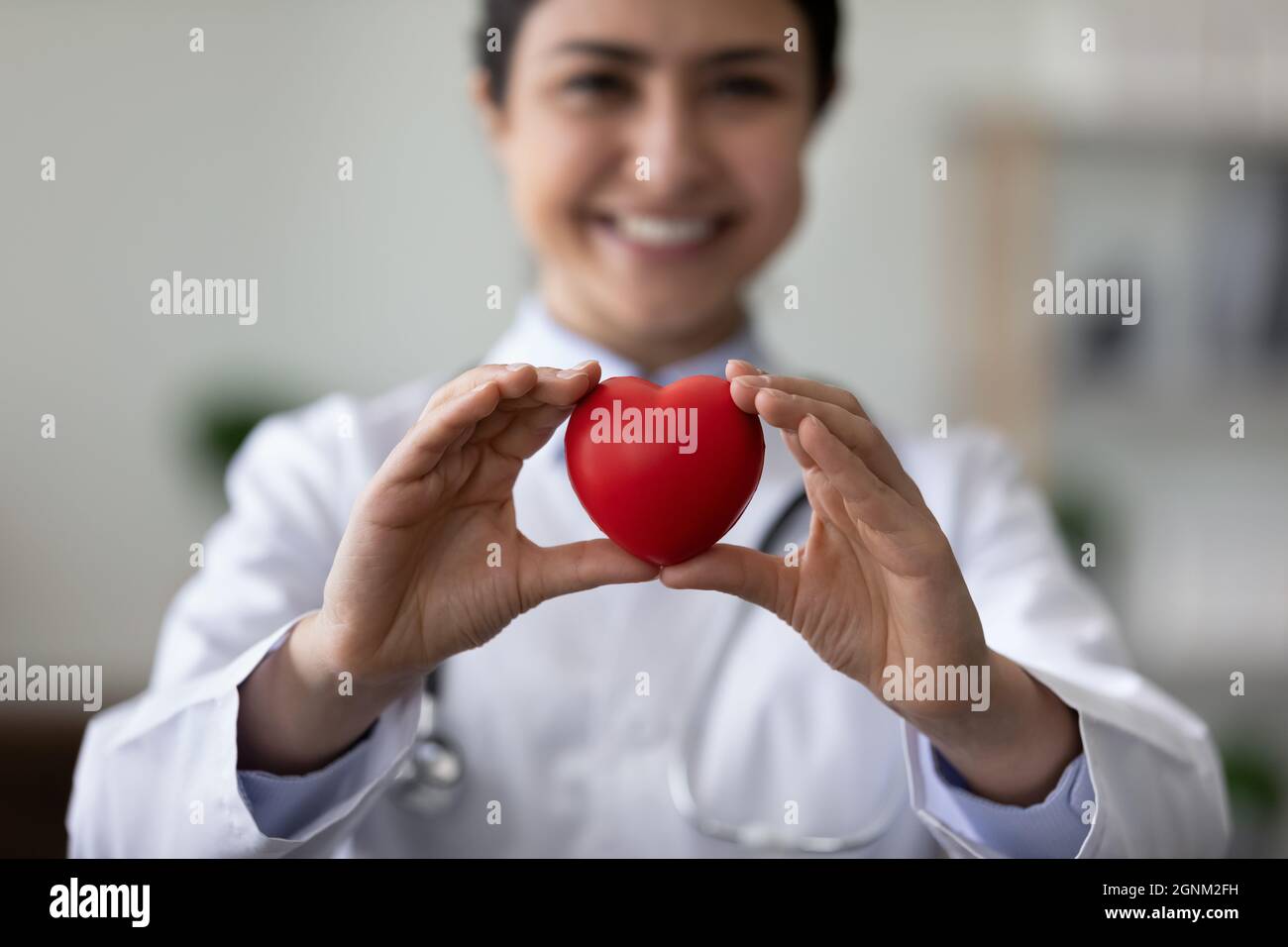 Smiling indian nurse doctor patient hi-res stock photography and images ...