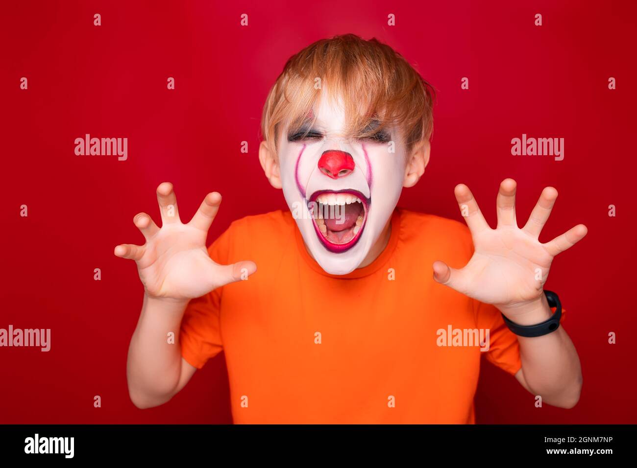 Child screams hi-res stock photography and images - Alamy