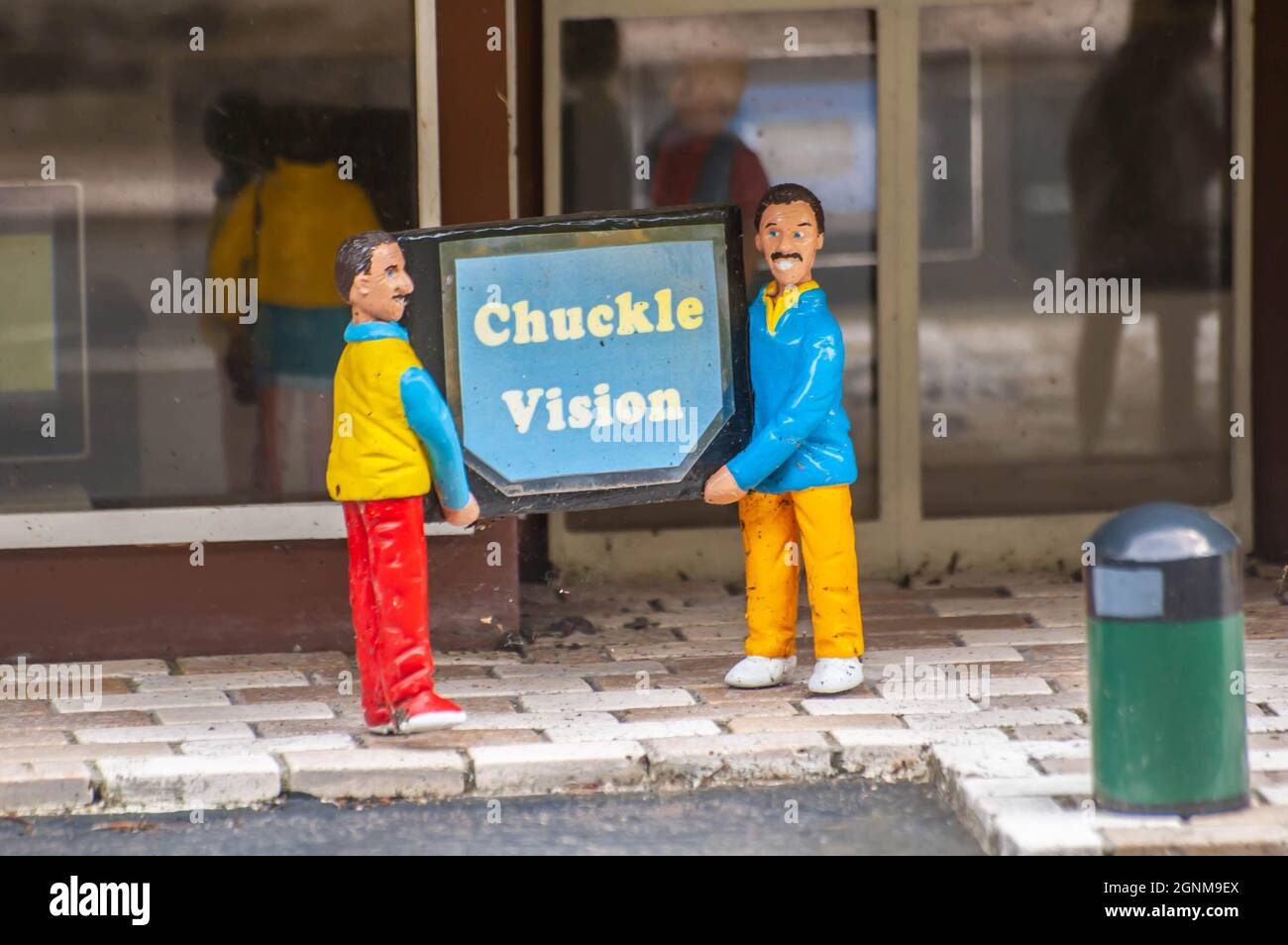 Chuckle brothers hi-res stock photography and images - Alamy