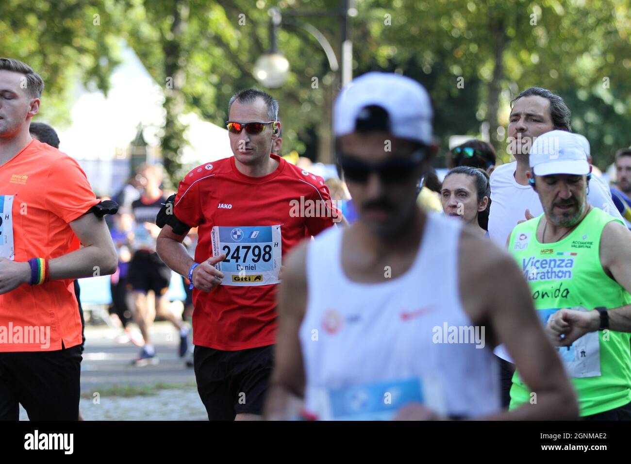 Berlin: Around 30,000 runners take part in the Berlin Marathon with ...