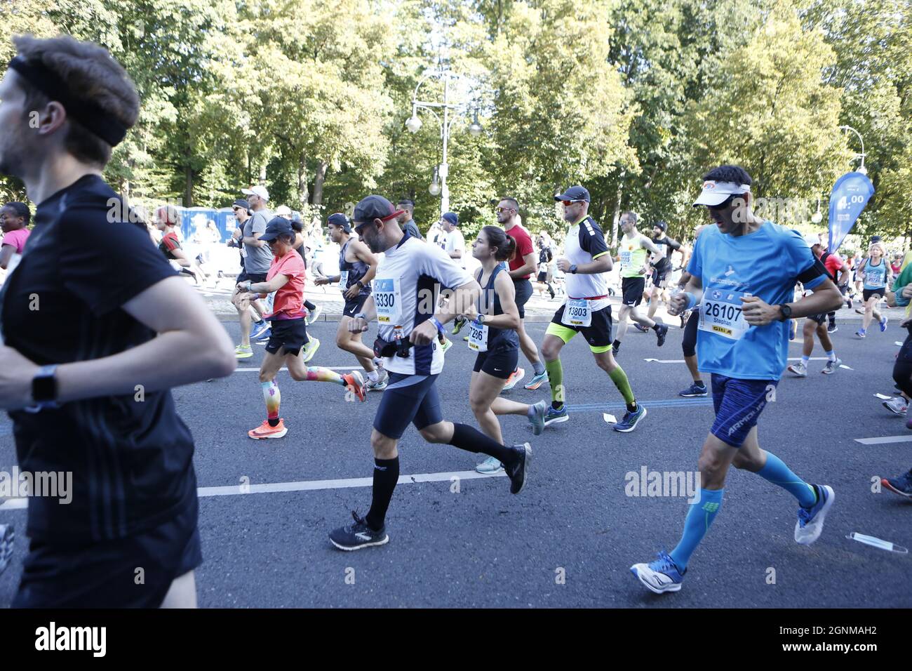 Berlin: Around 30,000 runners take part in the Berlin Marathon with ...