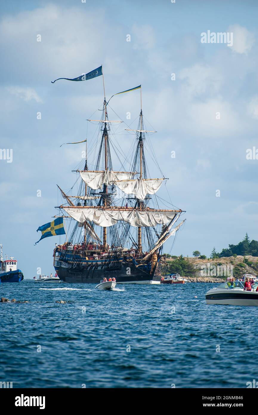 History transport ship replica tourism hi-res stock photography and ...