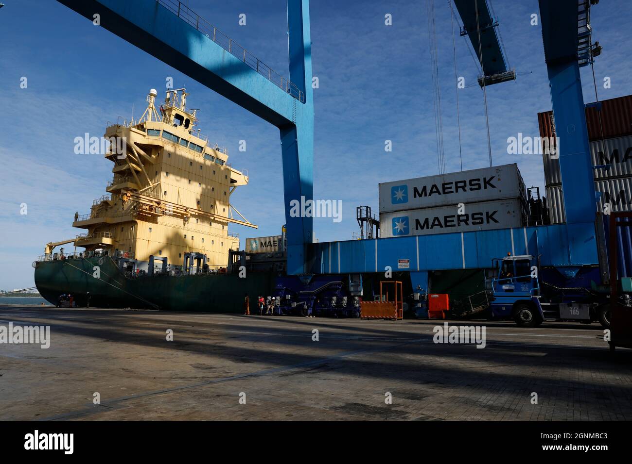 Mombasa main port in Kenya, Indian Ocean, East Africa Stock Photo - Alamy