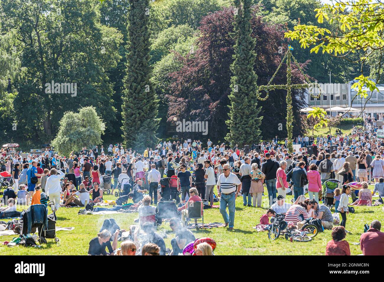 Sweden Midsummer Dance High Resolution Stock Photography and Images - Alamy