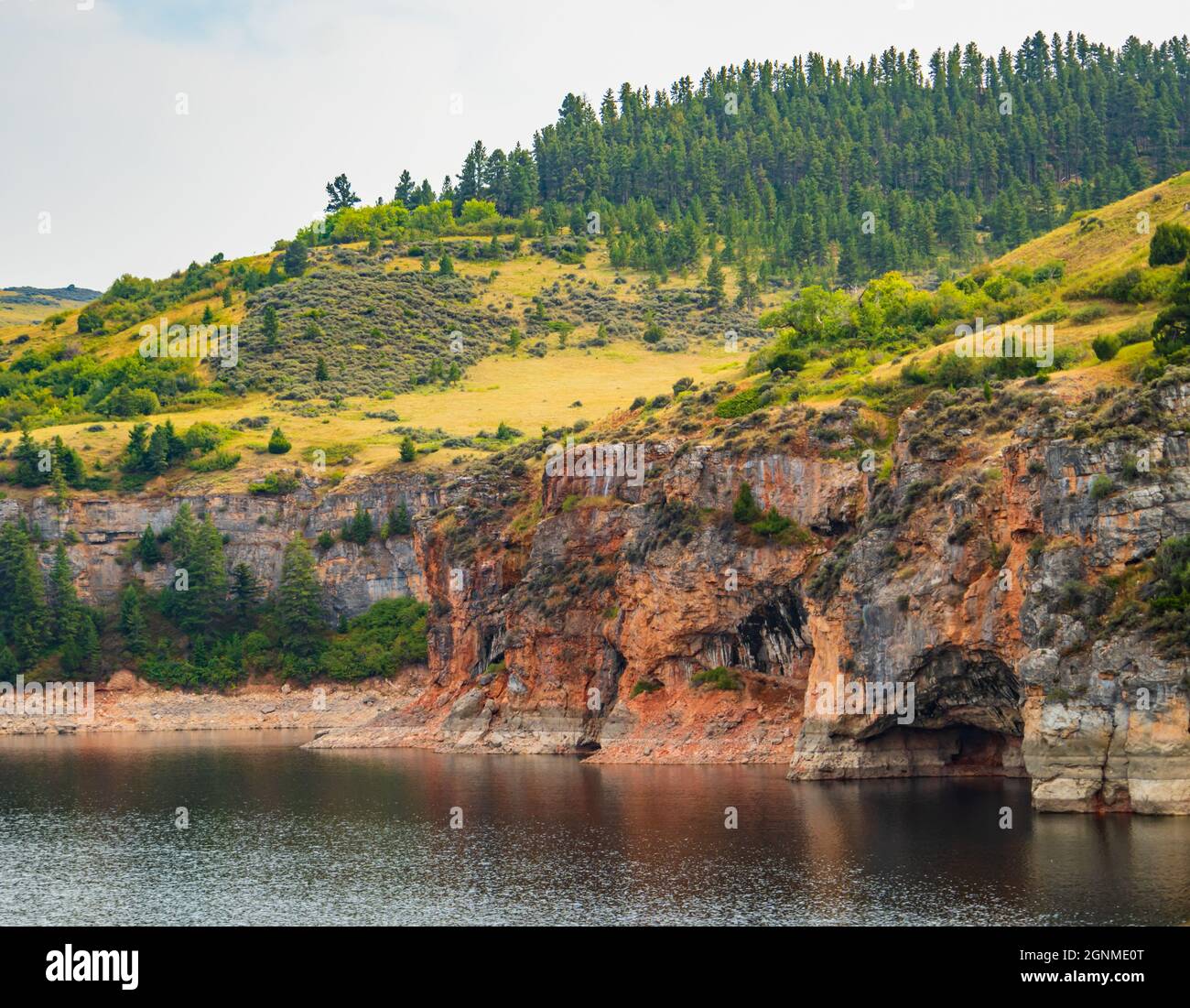 Beautiful landscape river dam hi-res stock photography and images - Alamy