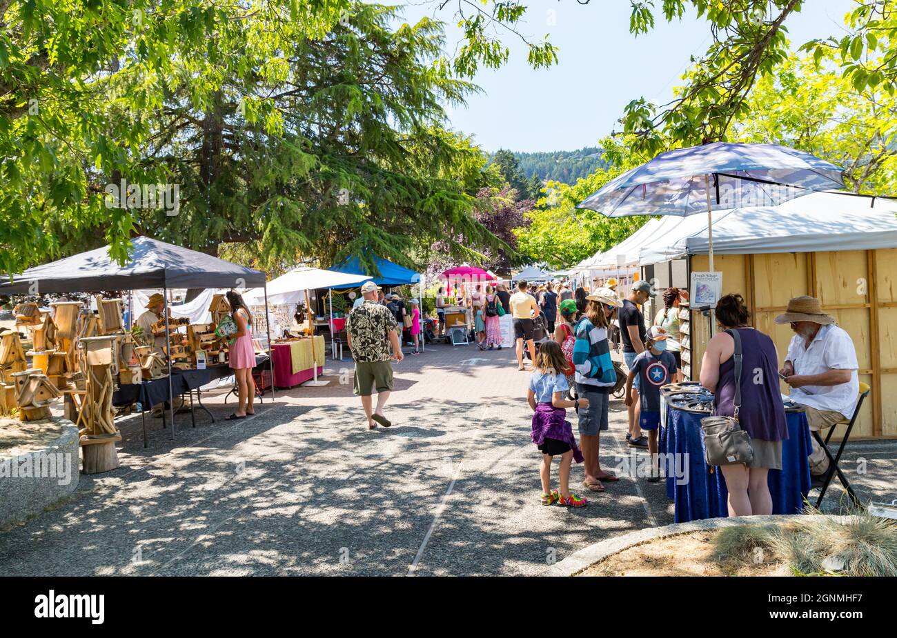 Salt spring island market bc hi-res stock photography and images - Alamy