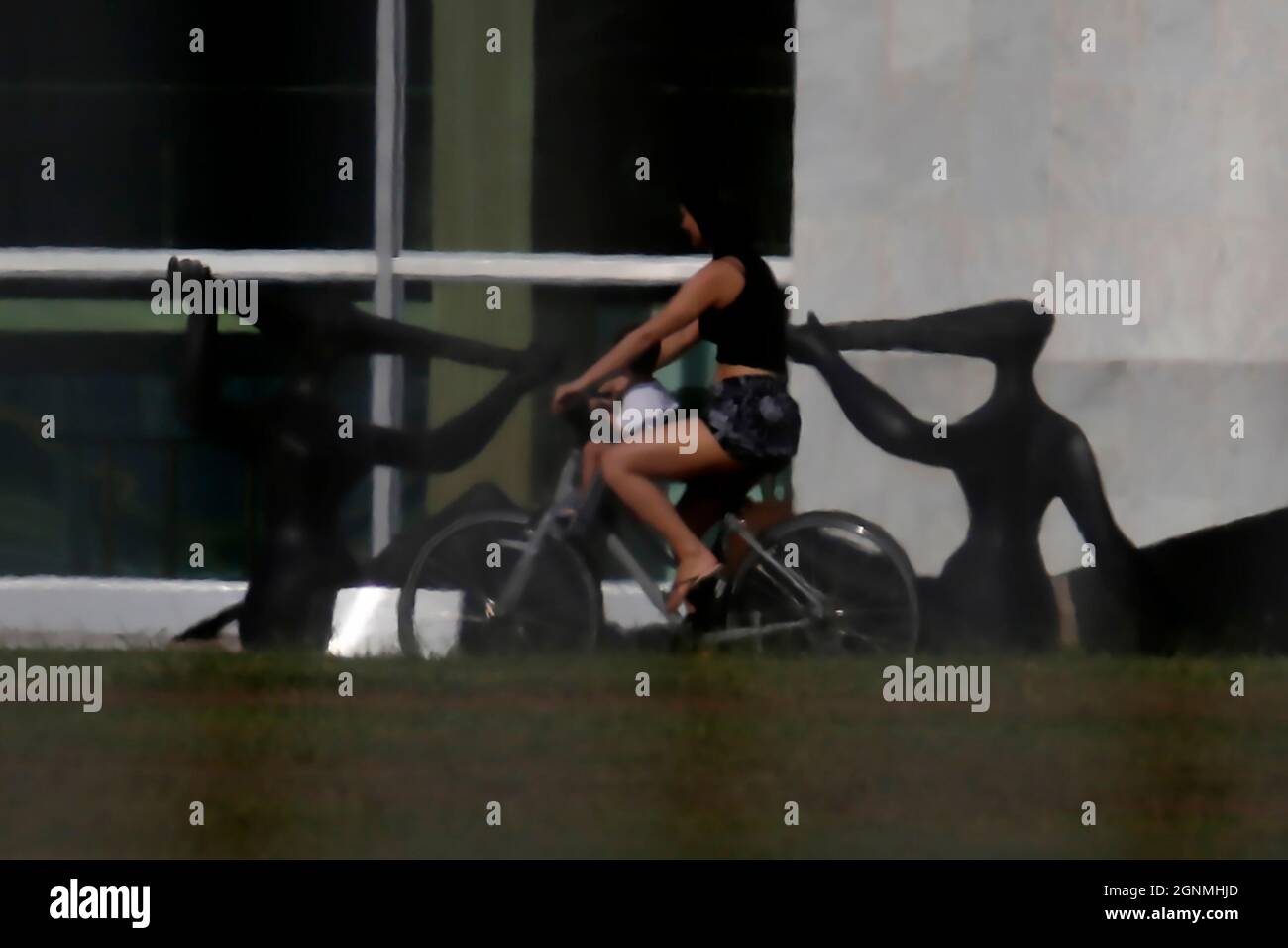BRASÍLIA, DF - 26.09.2021: MOVIMENTAÇÃO PALÁCIO ALVORADA - Alvorada ...