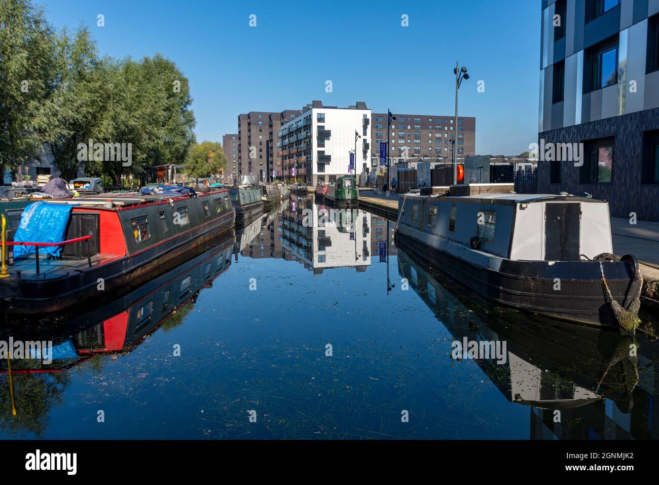 New islington marina in new islington hi-res stock photography and ...