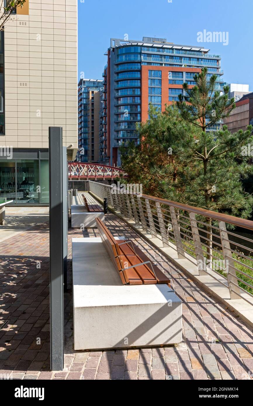 The Leftbank apartments, Spinningfields, over the river Irwell, from ...