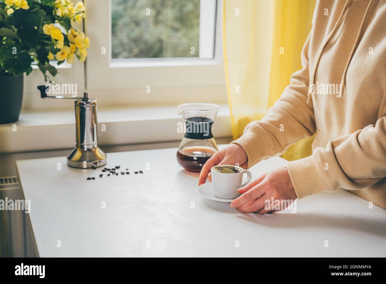 Unrecognisable barista hi-res stock photography and images - Alamy