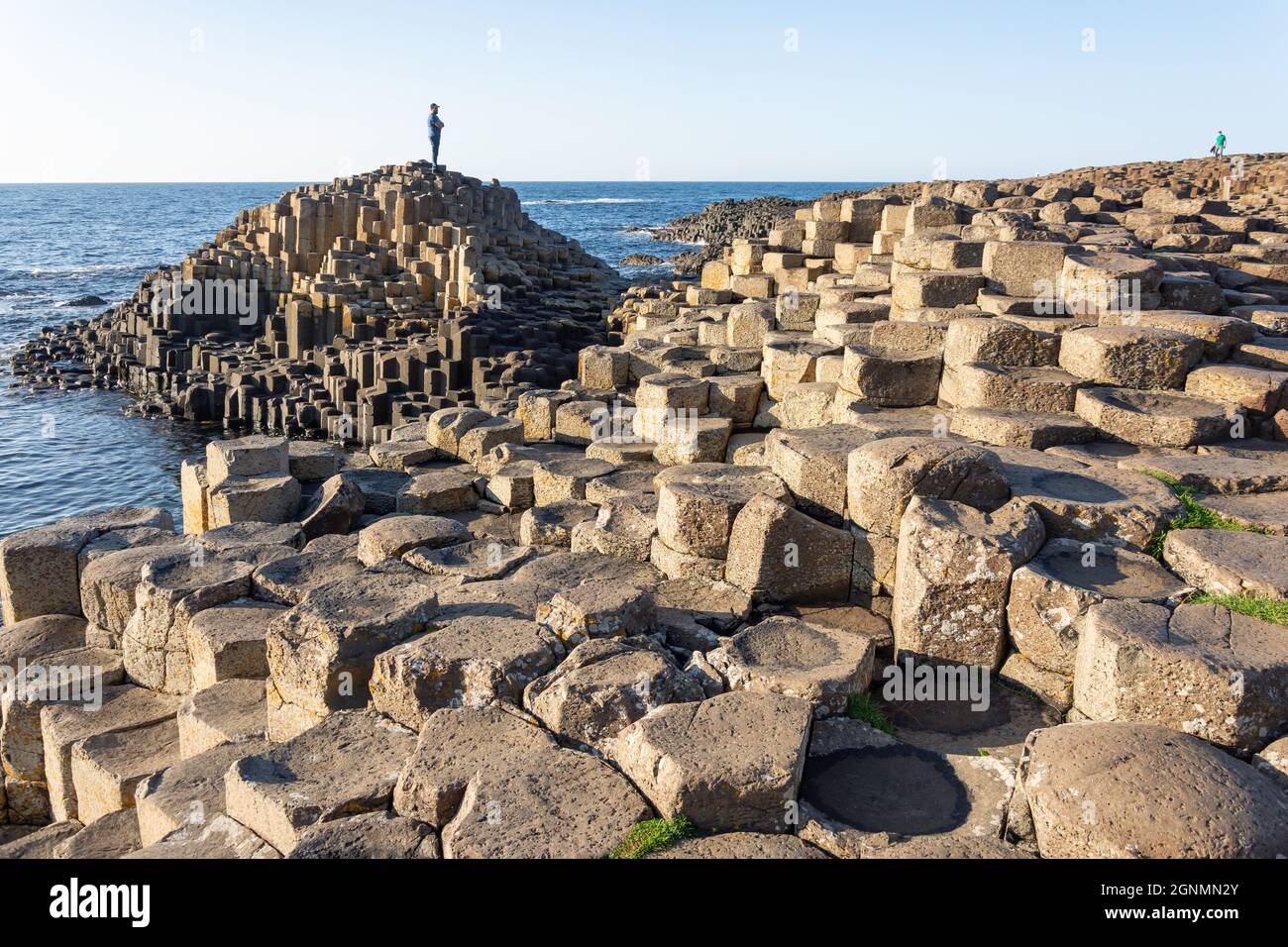 The giants causeway and causeway coast hi-res stock photography and ...
