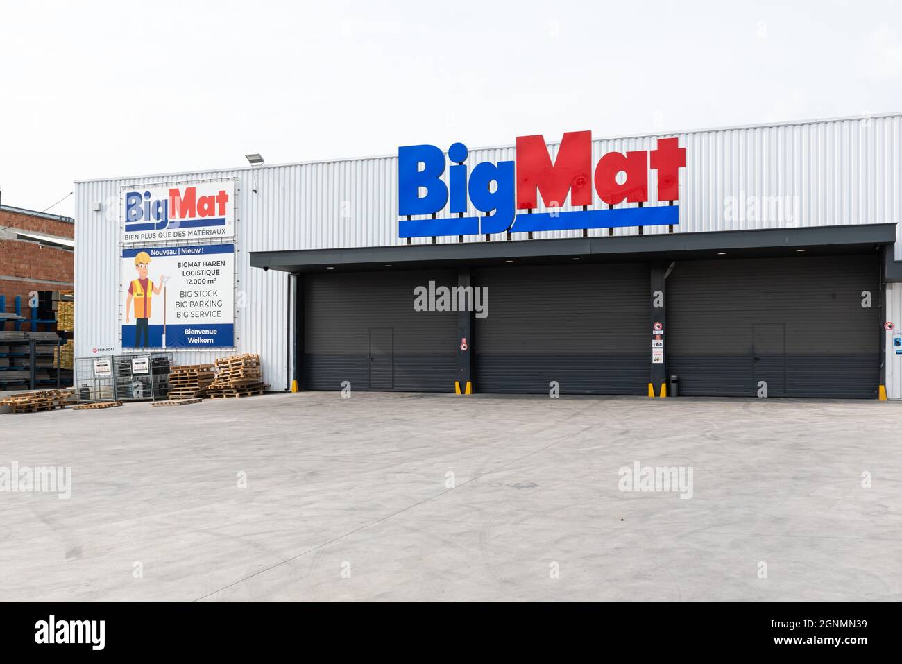Industrial store hi-res stock photography and images - Alamy