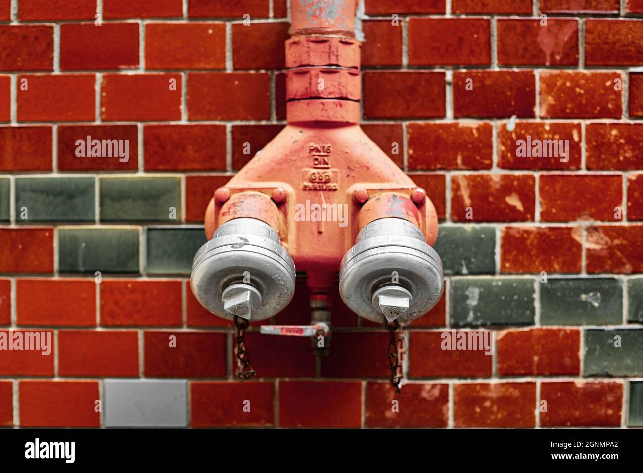 Berlin fire hydrant hi-res stock photography and images - Alamy