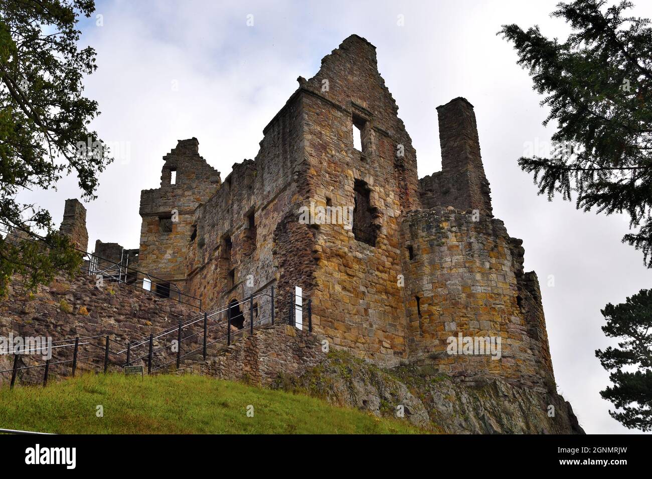 Dirleton castle hi-res stock photography and images - Alamy