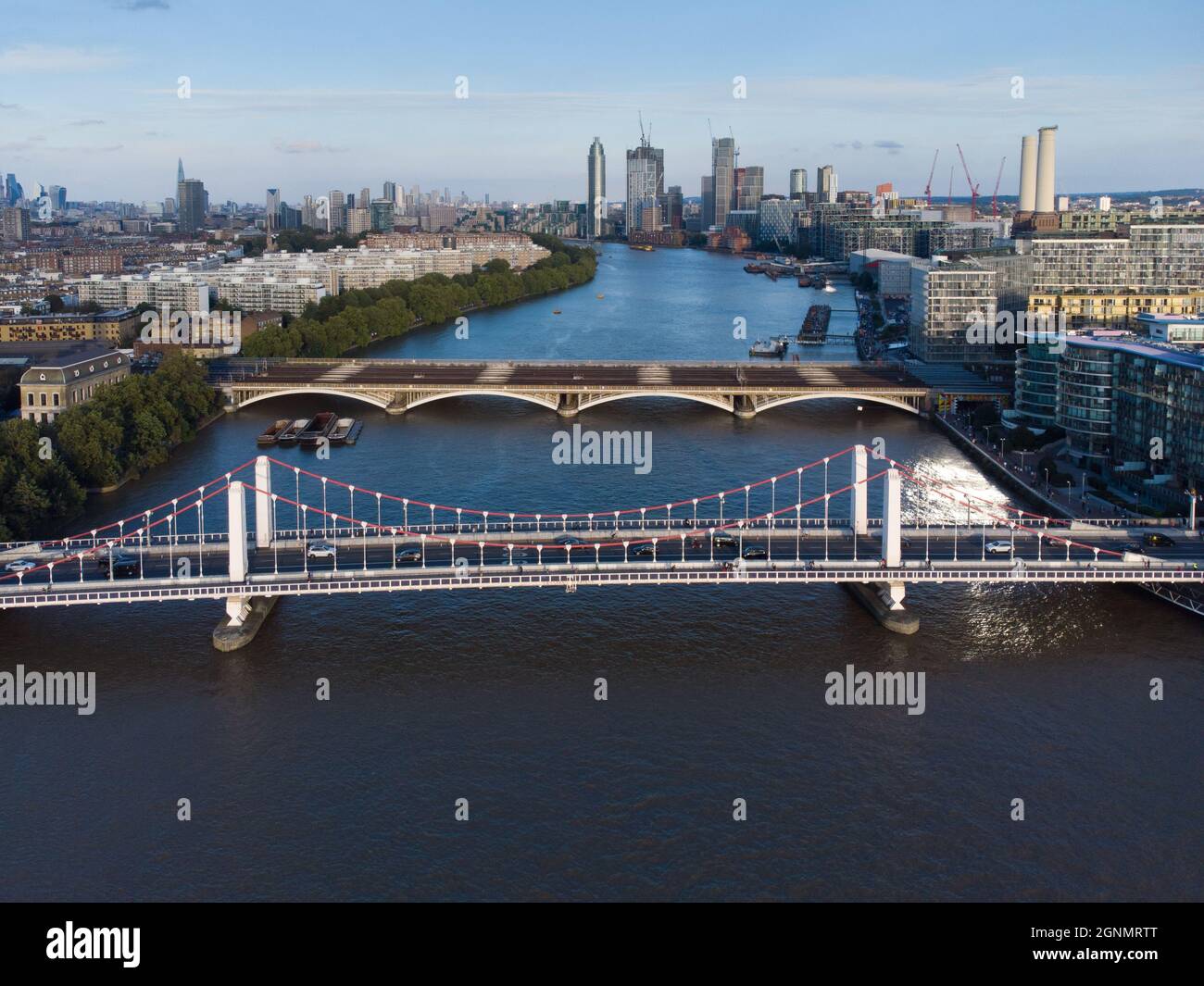 Chelsea Bridge towards Vauxhall Nine Elms and Pimlico, River thames ...