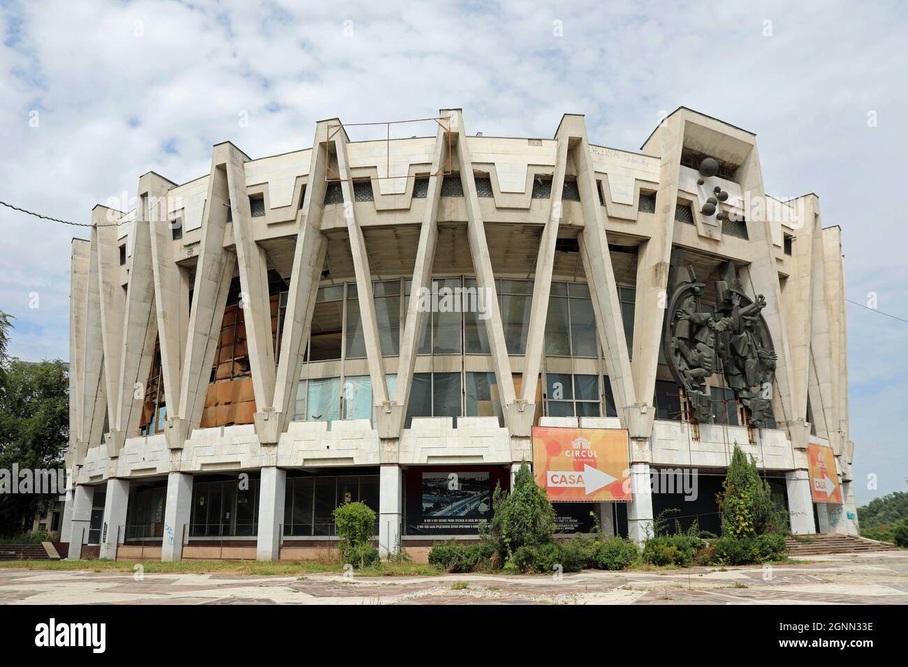 Chisinau Circus Building Stock Photo - Alamy