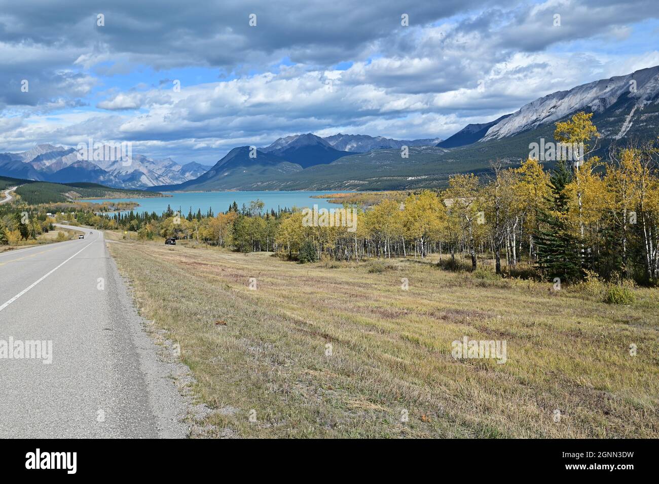 Banff National Park: Abraham Lake at North Saskatchewan River Stock ...