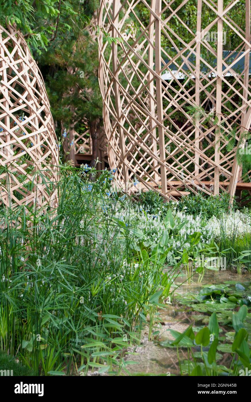 Guangzhou China: Guangzhou Garden, RHS Chelsea Flower Show September ...