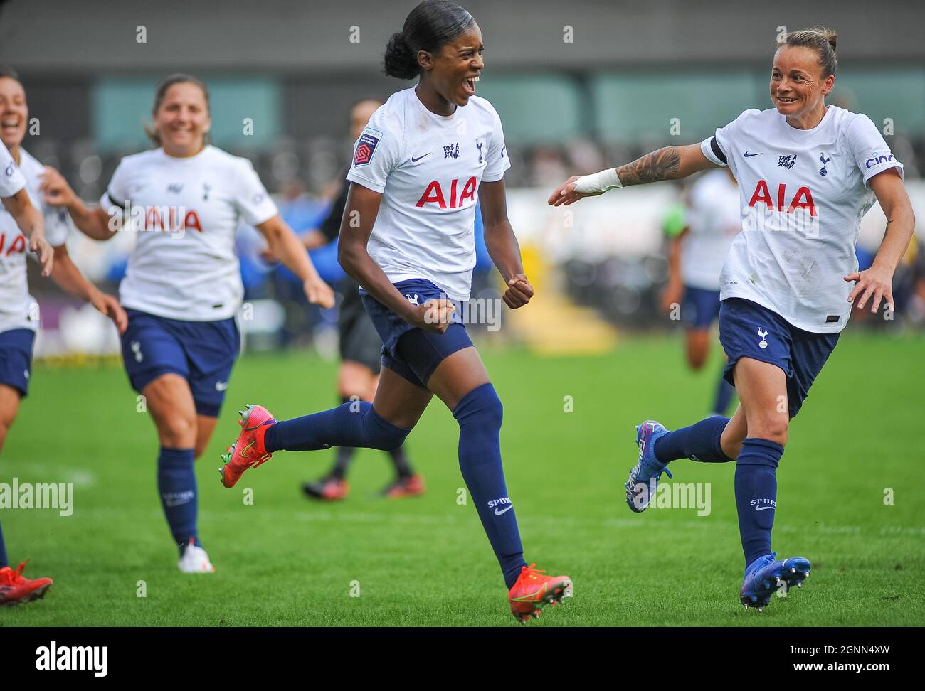 Jessica Naz High Resolution Stock Photography and Images - Alamy