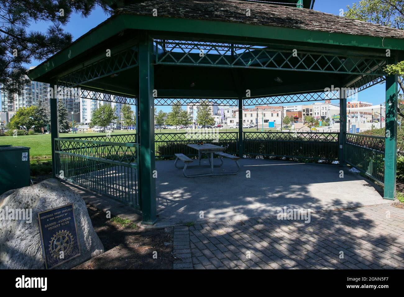 Barrie pavilion hi-res stock photography and images - Alamy