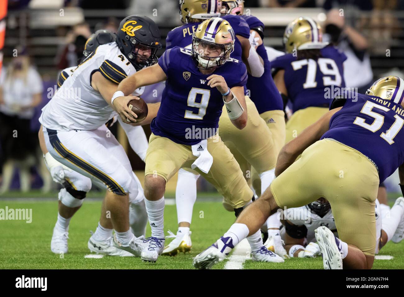 4th quarter hi-res stock photography and images - Alamy