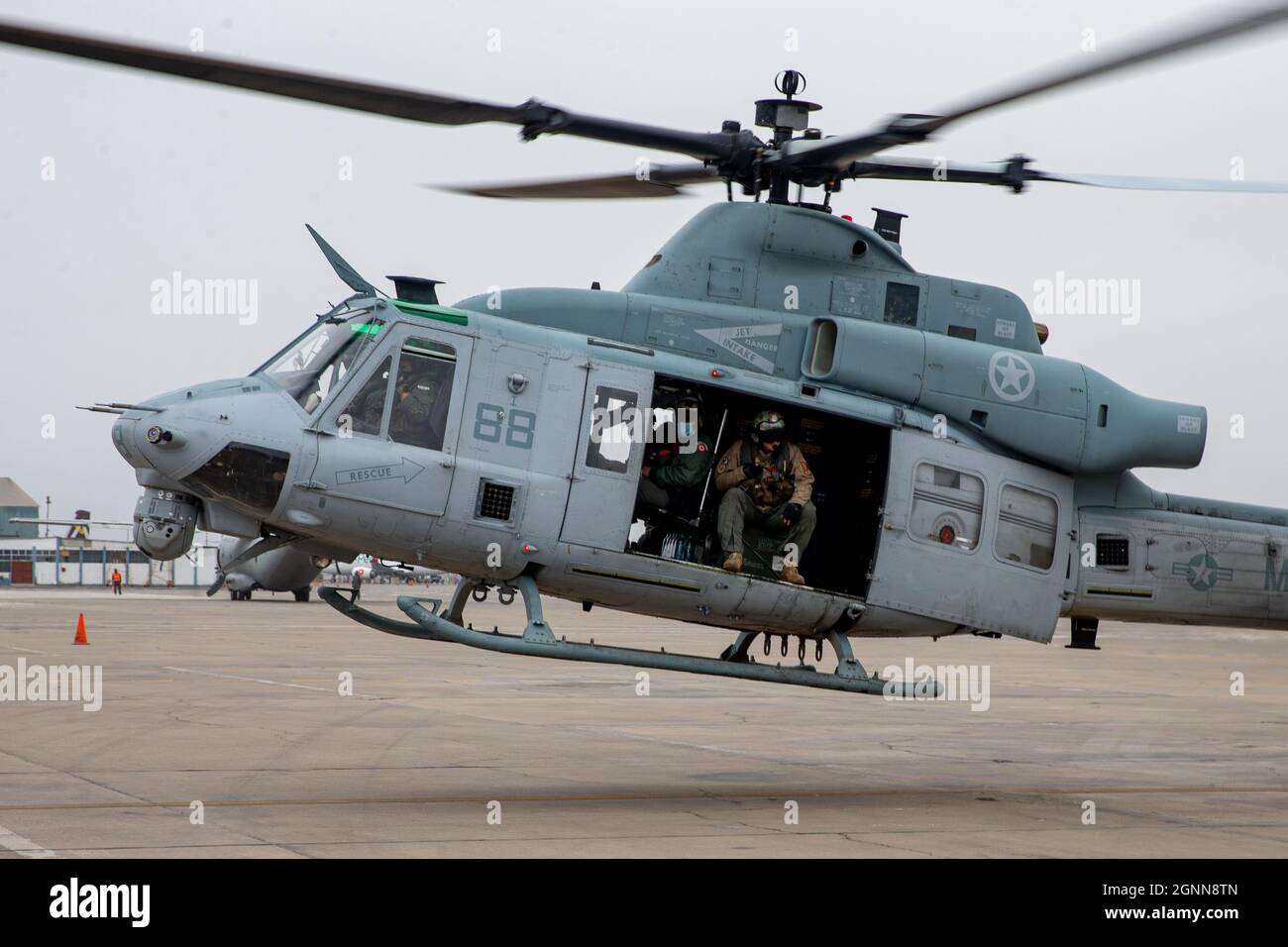 U.S. Marines with Marine Light Attack Helicopter Squadron (HMLA) 269 ...