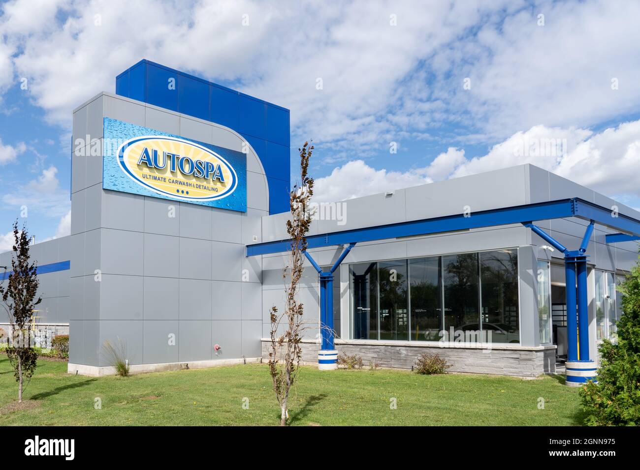 Car wash signage hi-res stock photography and images - Alamy