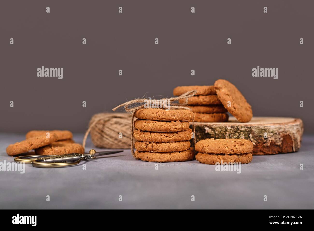 Snack oatmeal cookies hi-res stock photography and images - Alamy