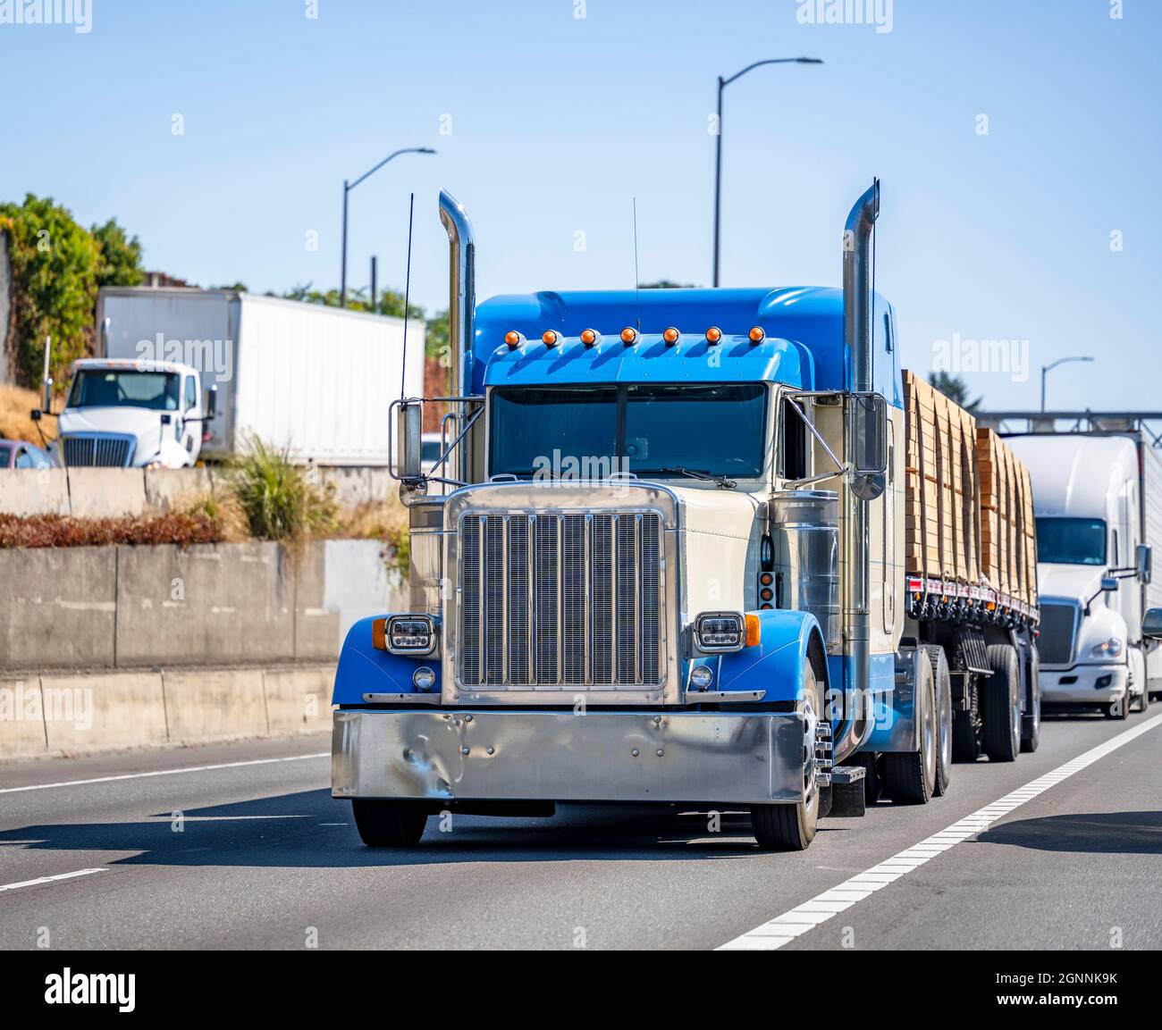 Classic heavy-duty industrial Blue Big rig classic semi truck with ...