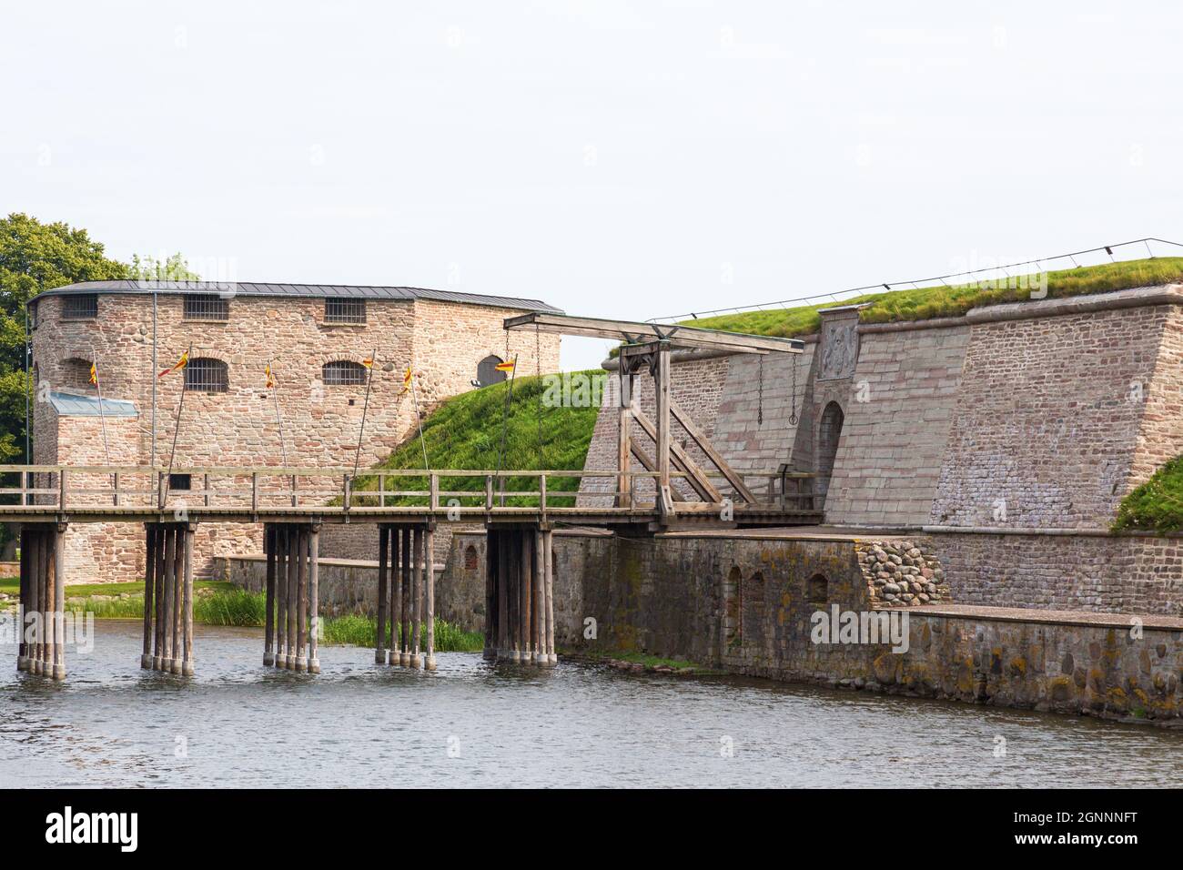Draw bridge old fort hi-res stock photography and images - Alamy