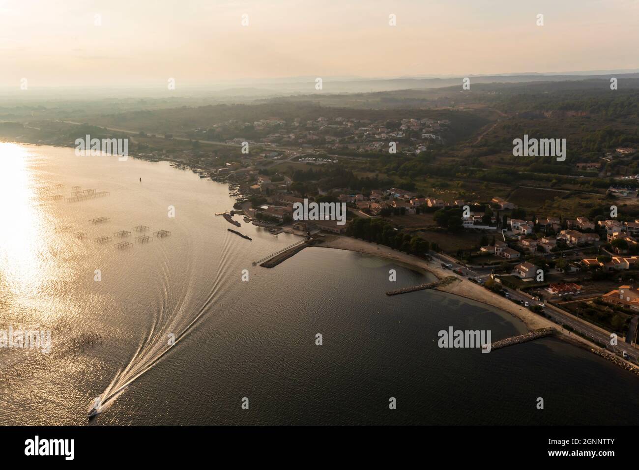 Aerial view of oyster bay hi-res stock photography and images - Alamy
