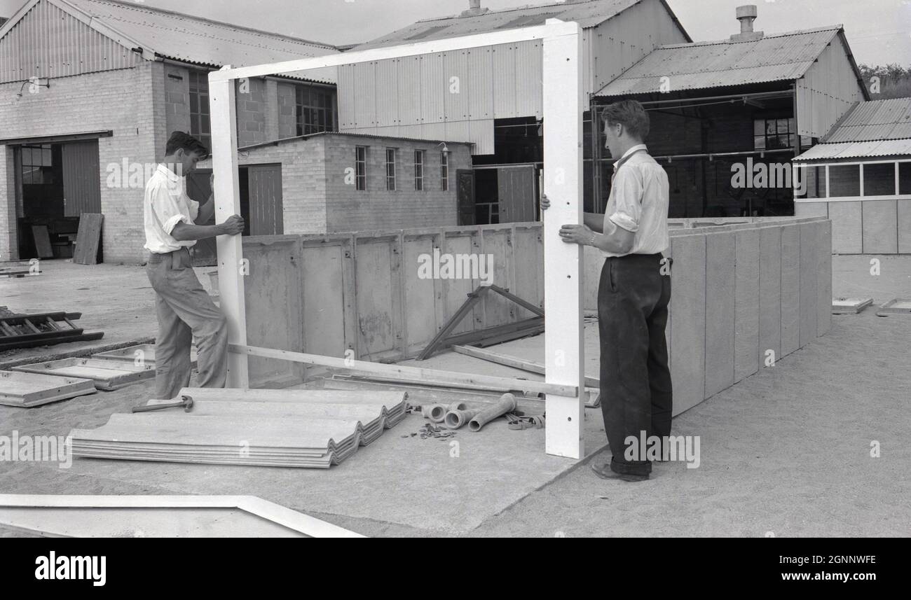Open panels hi-res stock photography and images - Alamy