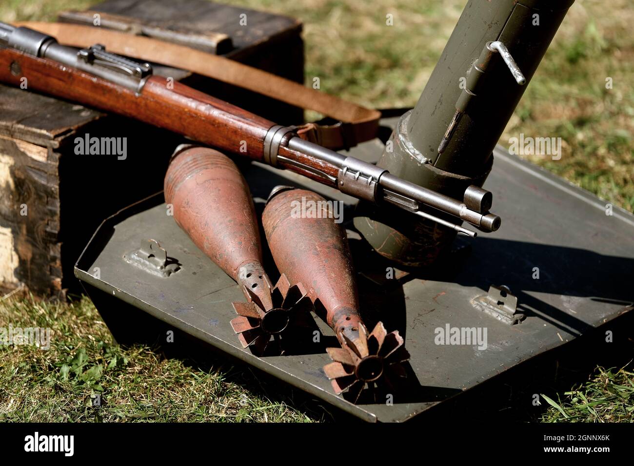 Shrapnel bomb hi-res stock photography and images - Alamy