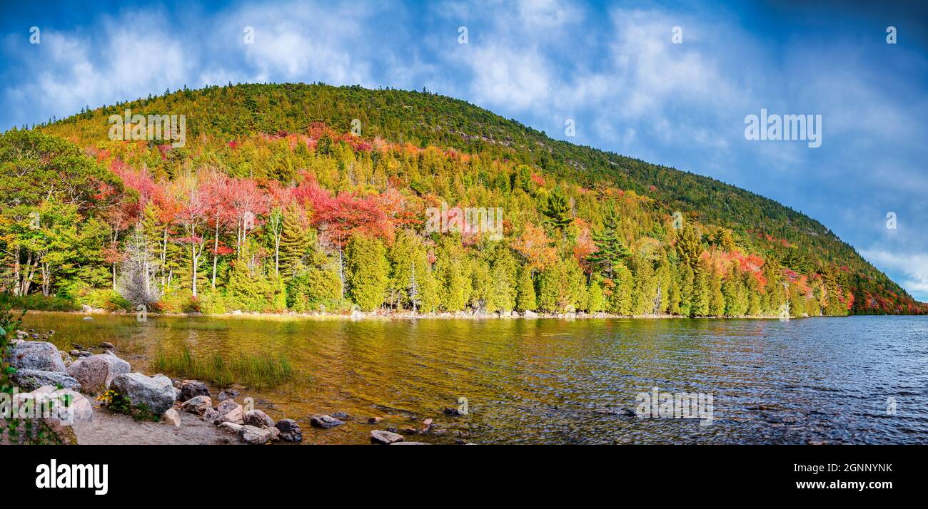 Eagle lake and foliage trees colors in Acadia National Park, Maine ...