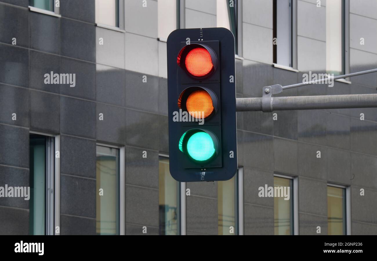 Berlin, Germany. 27th Sep, 2021. A traffic light, on which for a moment ...