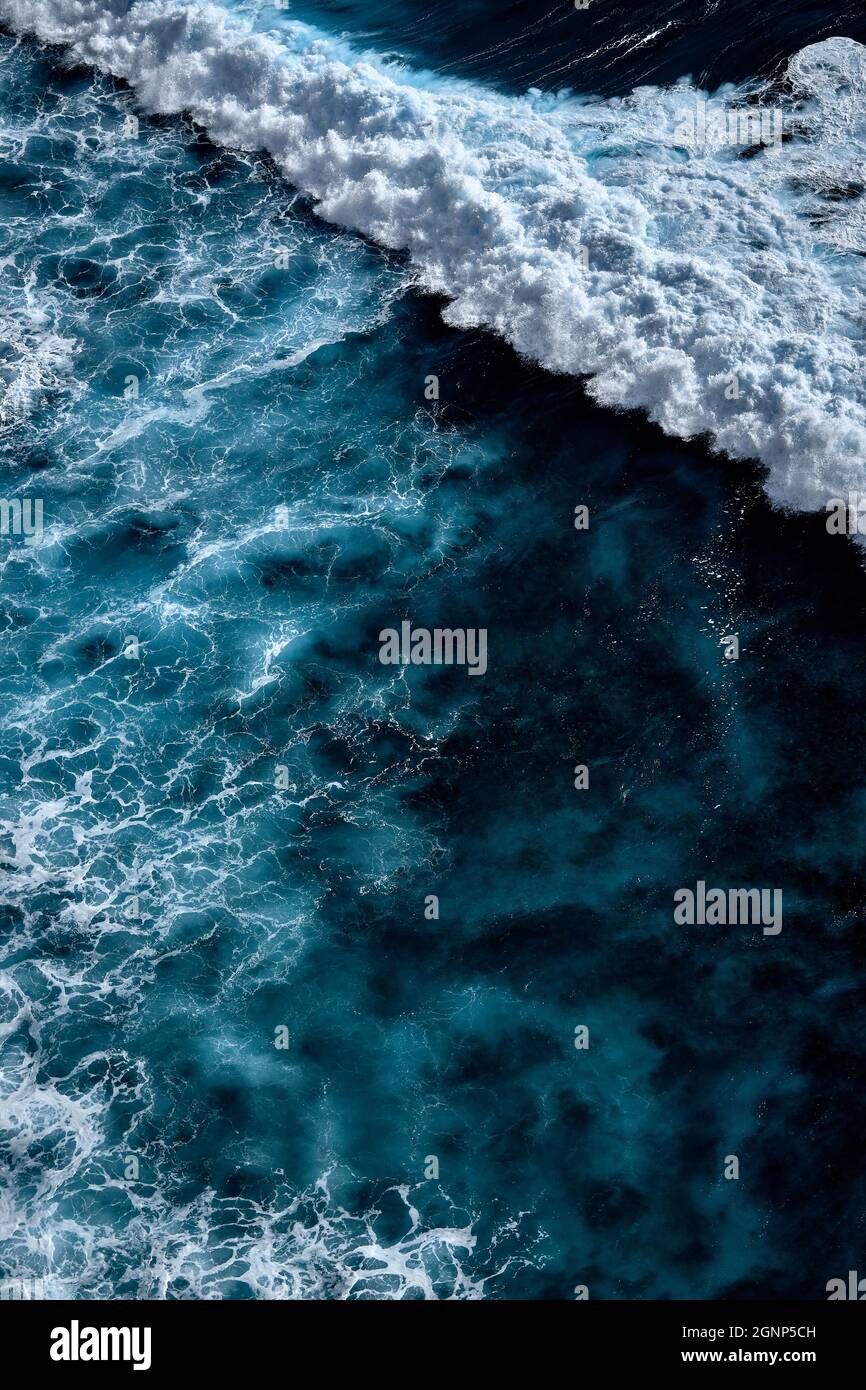 Aerial view to waves in ocean Splashing Waves. Blue clean wavy sea ...