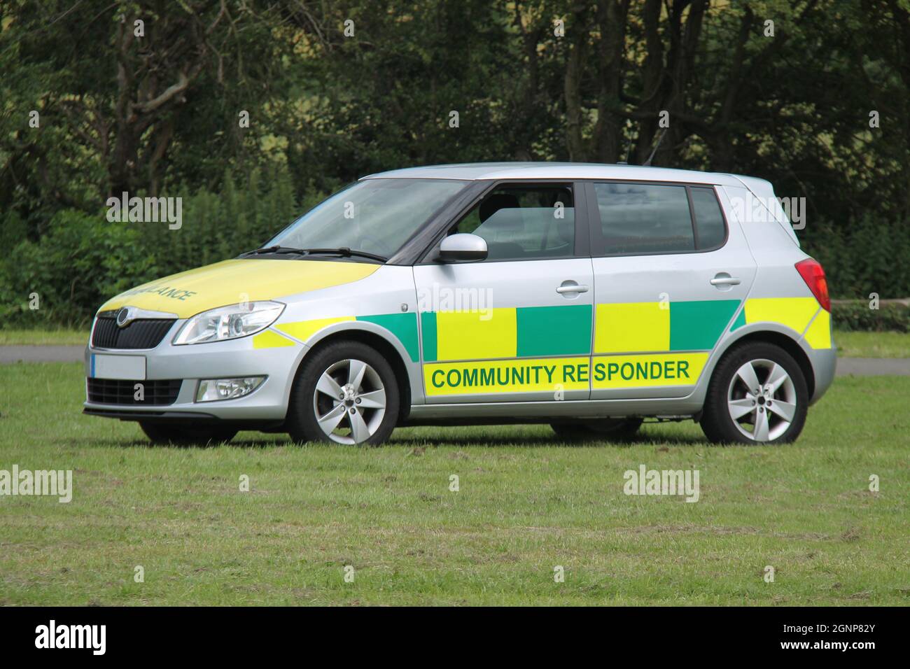 A Rapid Response Health Service Ambulance Car Stock Photo - Alamy