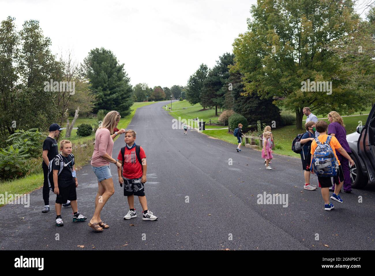 Get off school bus hi-res stock photography and images - Alamy