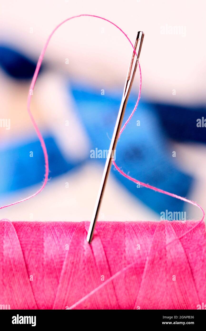 Twine cutout hi-res stock photography and images - Alamy