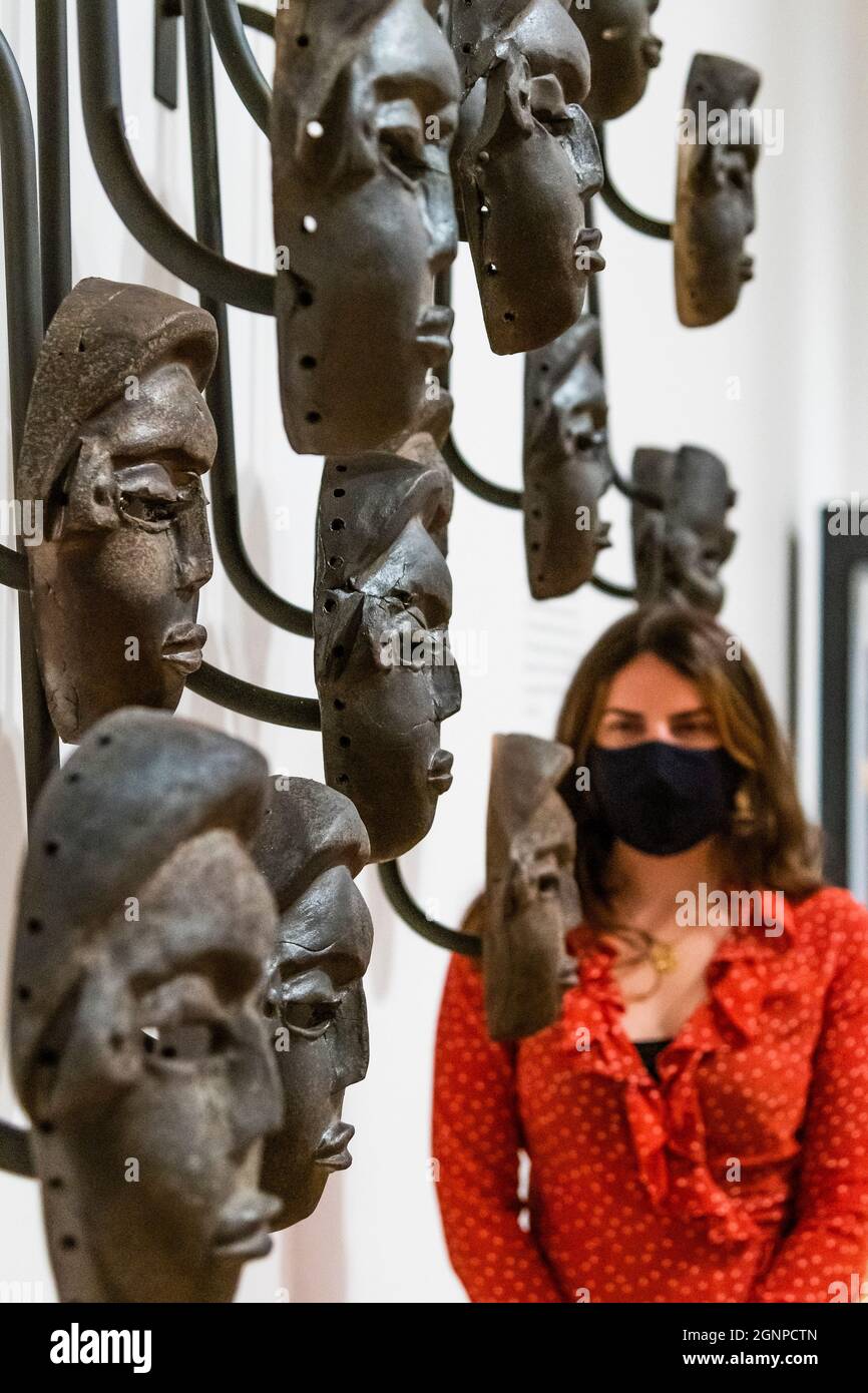 London, UK. 27th Sep, 2021. Chorus, 2016 - Theaster Gates: A Clay ...