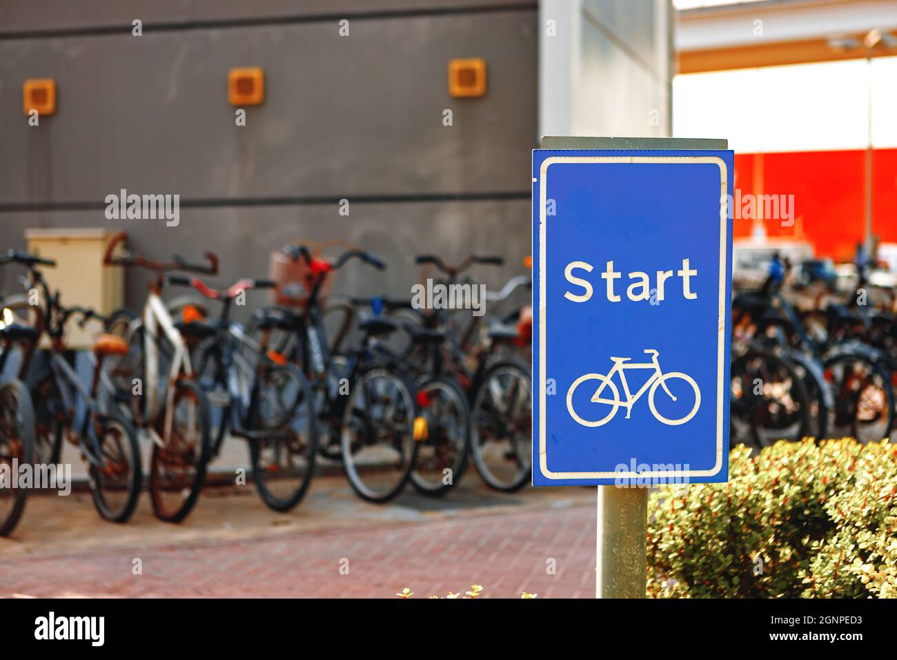 Bicycle lane road start point road sign Stock Photo - Alamy